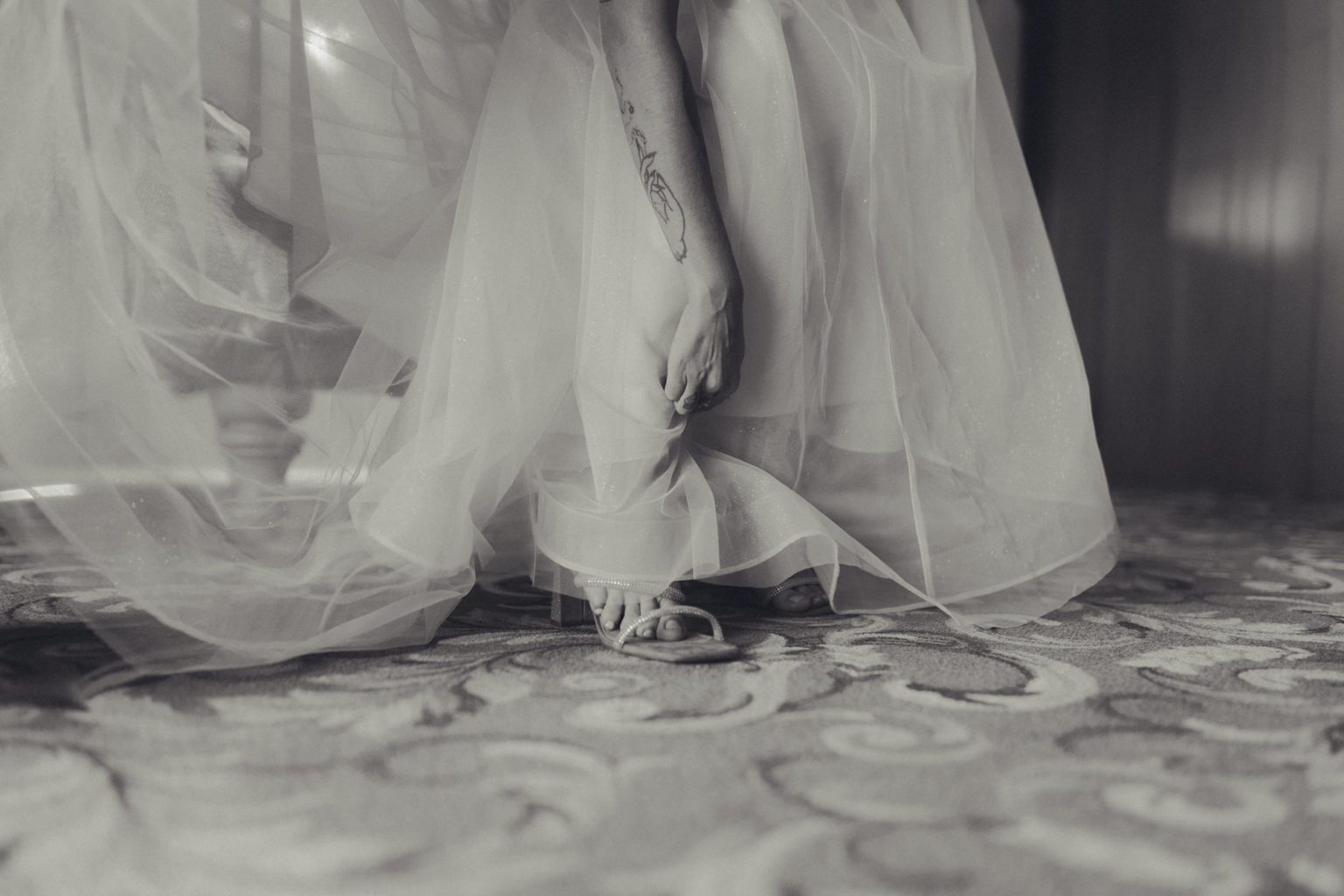 Heidi + Austin’s Vibrant Madonna Inn Wedding in San Luis Obispo ...